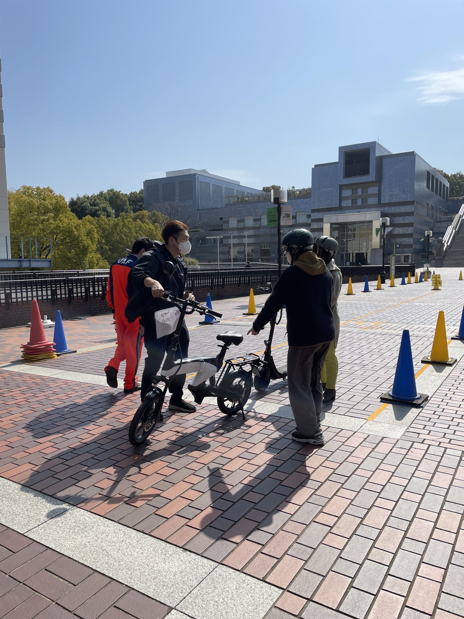 【イベント】100名以上が参加！電動モビリティ試乗会in多摩センター - 株式会社Newseed